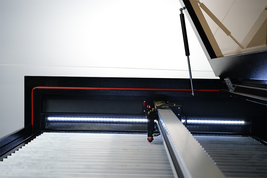 aeon-super-nova-inside-gantry - Master Print and Cut Systems